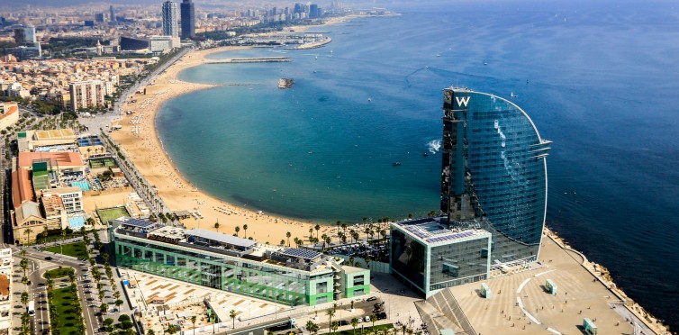 Barcelona: a beach walk - tripinVIEW Blog Barcelona: a beach walk - tripinVIEW Blog